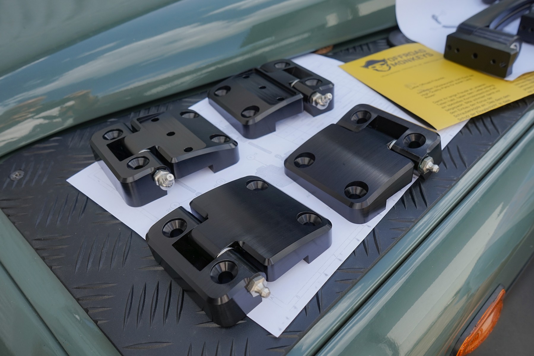DOOR HINGES for Land Rover Defender | Offroad Monkeys