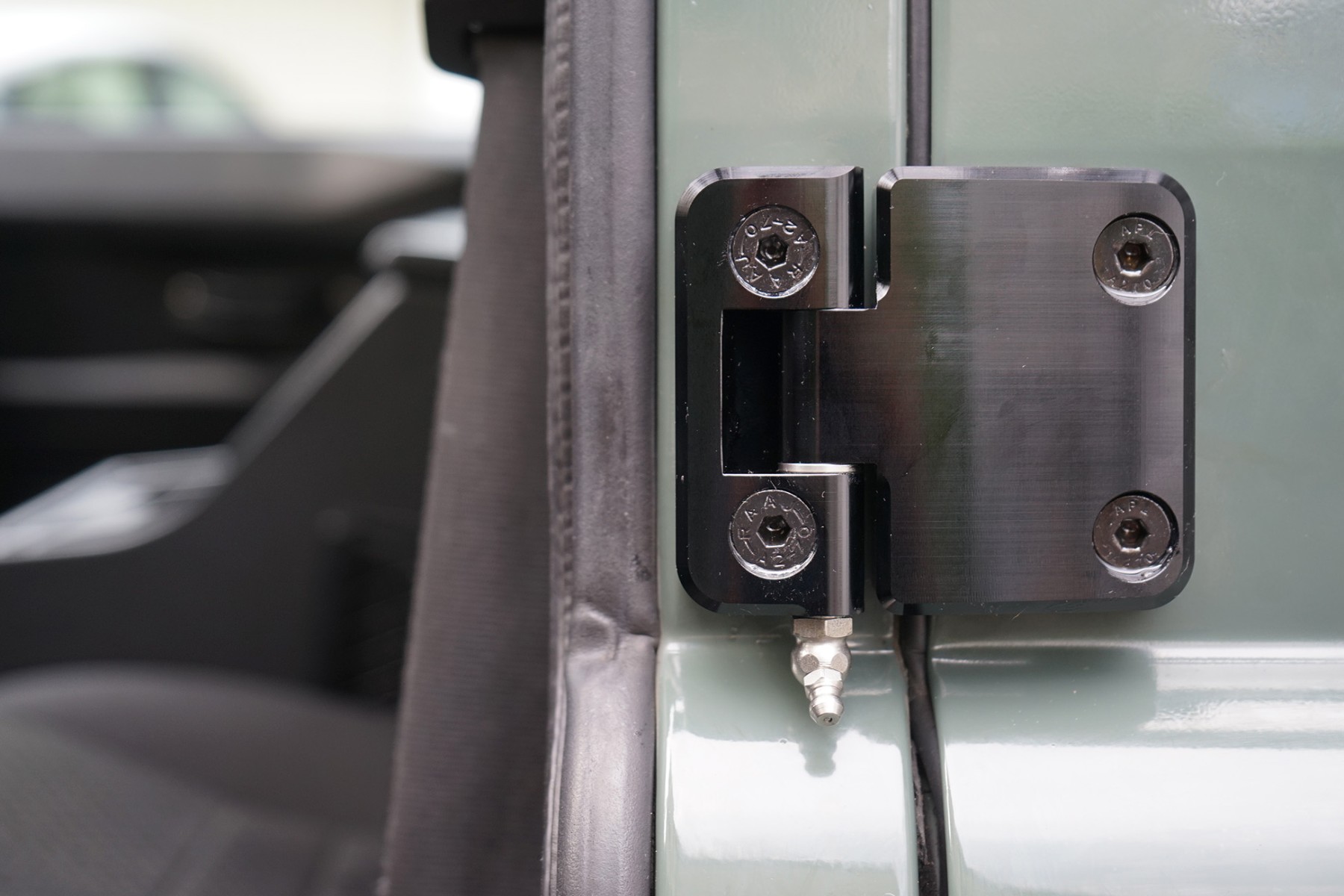 DOOR HINGES for Land Rover Defender | Offroad Monkeys